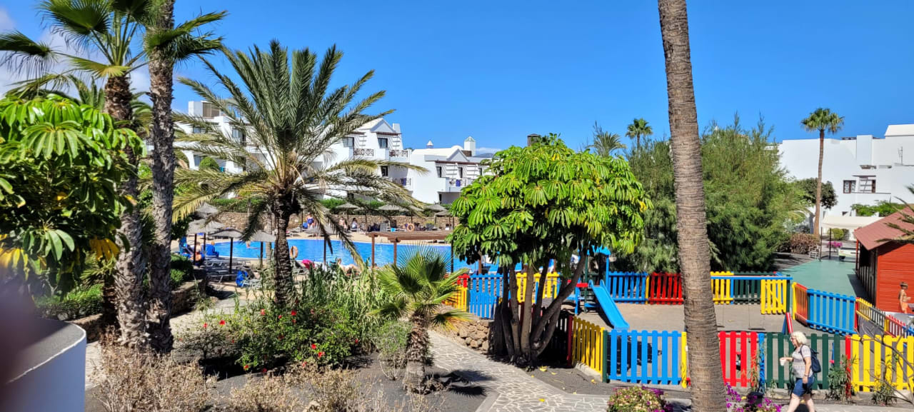 "Gartenanlage" allsun App.-Hotel Albatros (Costa Teguise ...