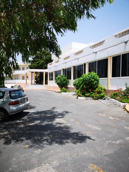 "Außenansicht" Hotel Sabina (Theologos) • HolidayCheck (Rhodos ...