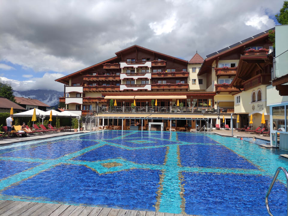 "Pool" Alpenpark Resort (Seefeld in Tirol) • HolidayCheck (Tirol ...