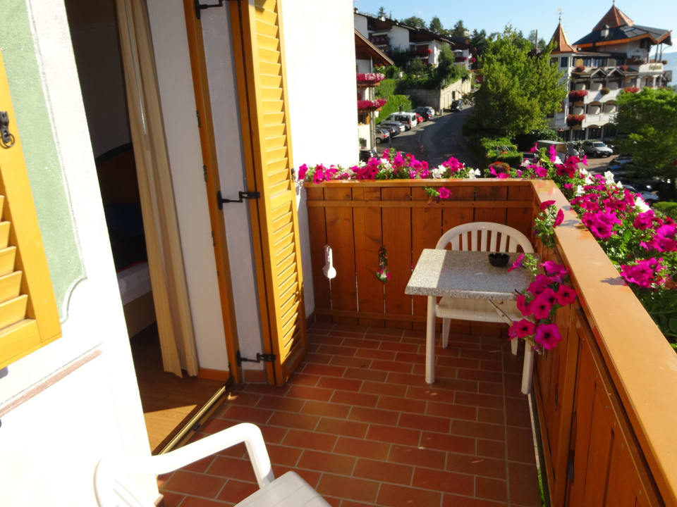 "Balkon" Hotel Hubertus (Villandro / Villanders) • HolidayCheck ...