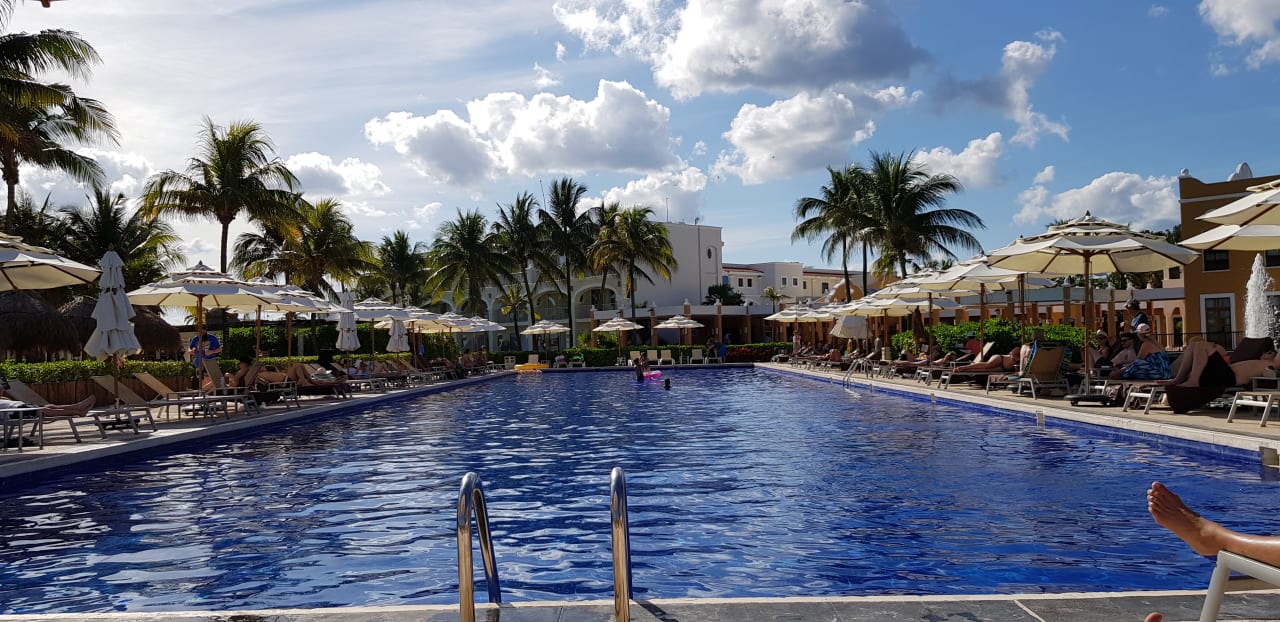 "Der große Pool" Dreams Tulum Resort & Spa (Tulum) • HolidayCheck ...