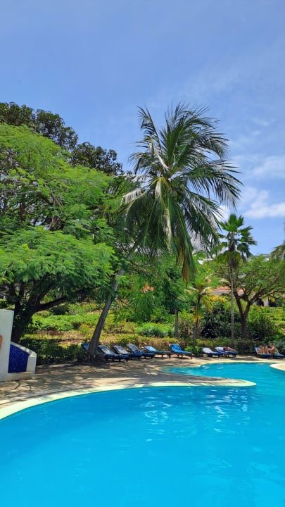 "Außenansicht" Diani Sea Resort (Diani Beach) • HolidayCheck (Provinz ...