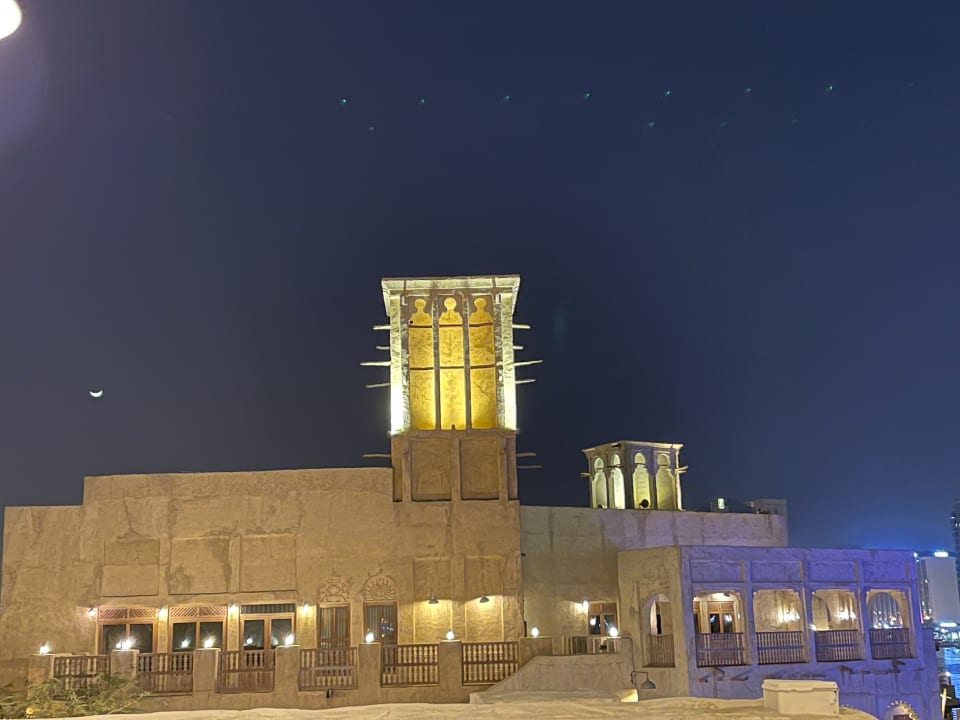 "Außenansicht" Al Seef Heritage Hotel Dubai, Curio Collection by Hilton ...