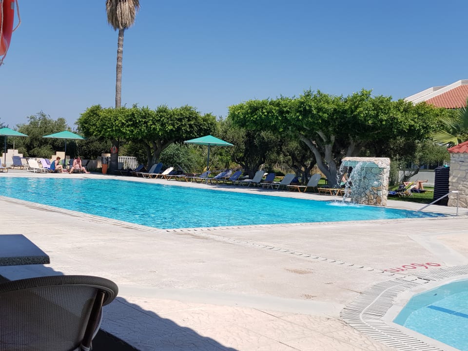 "Einer der beiden Pool's m..." Ilios K Village Resort (Tigaki ...