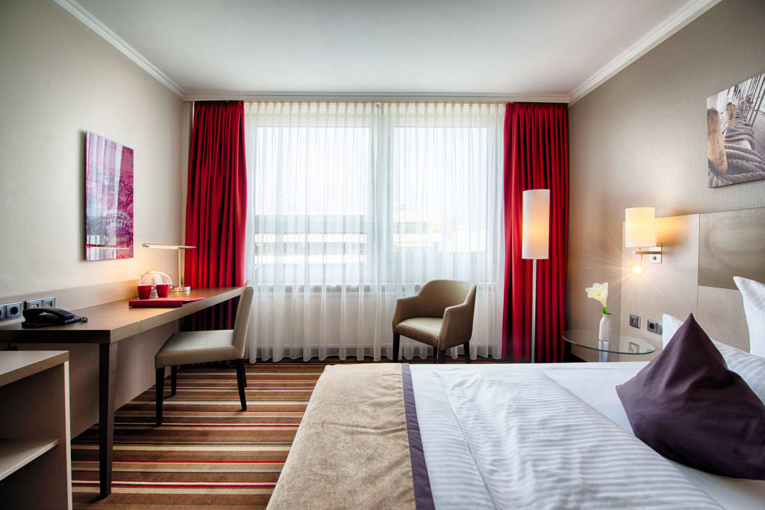 "Superior Single Room" Leonardo Hotel Hamburg City Nord (Hamburg Nord ...