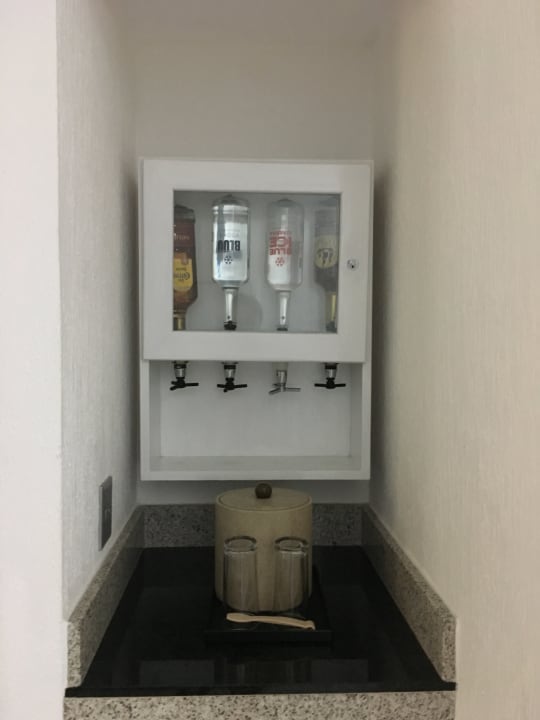"Minibar" Hotel Riu Caribe (Cancun) • HolidayCheck (Quintana Roo | Mexiko)