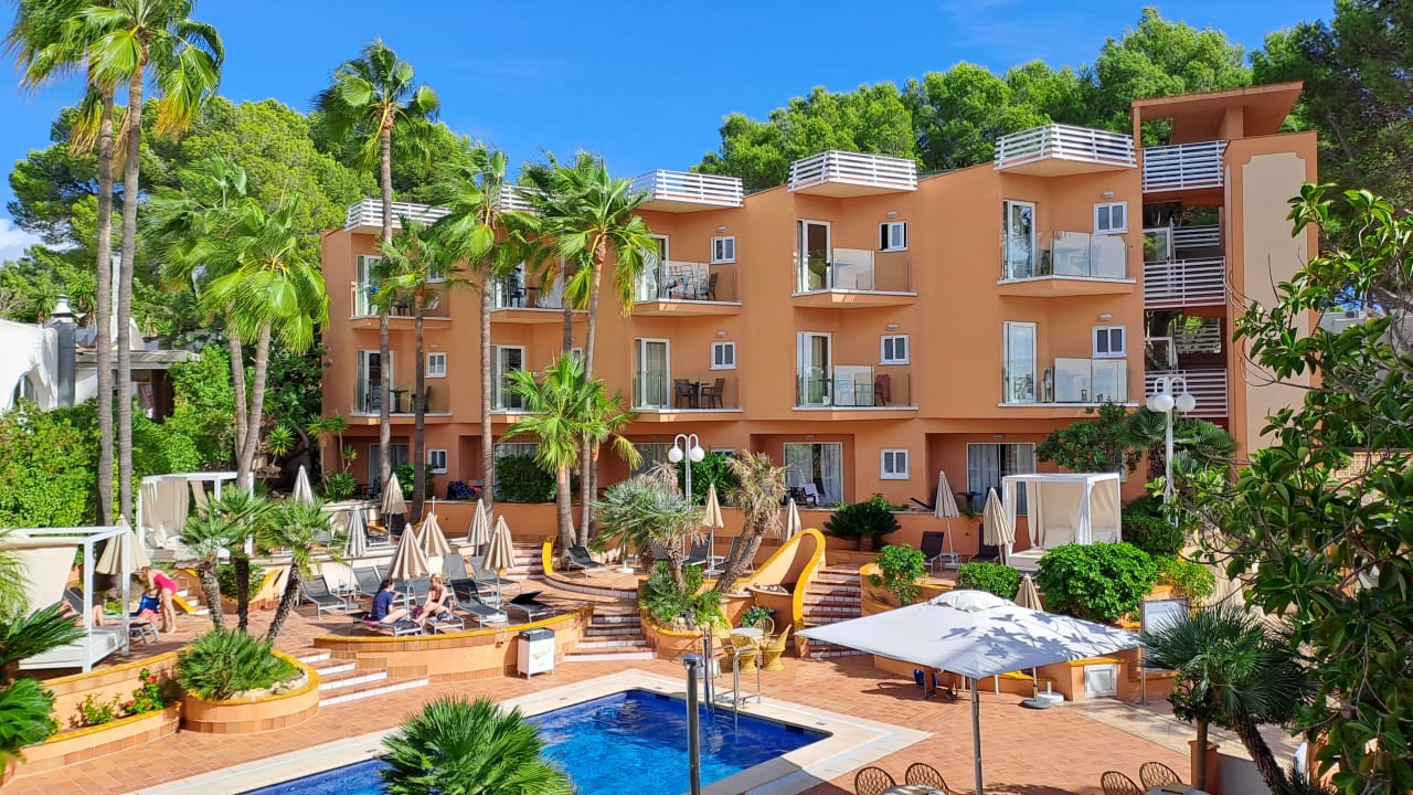 "Gartenanlage" allsun Hotel Paguera Vera Beach (Peguera) • HolidayCheck (Mallorca | Spanien)