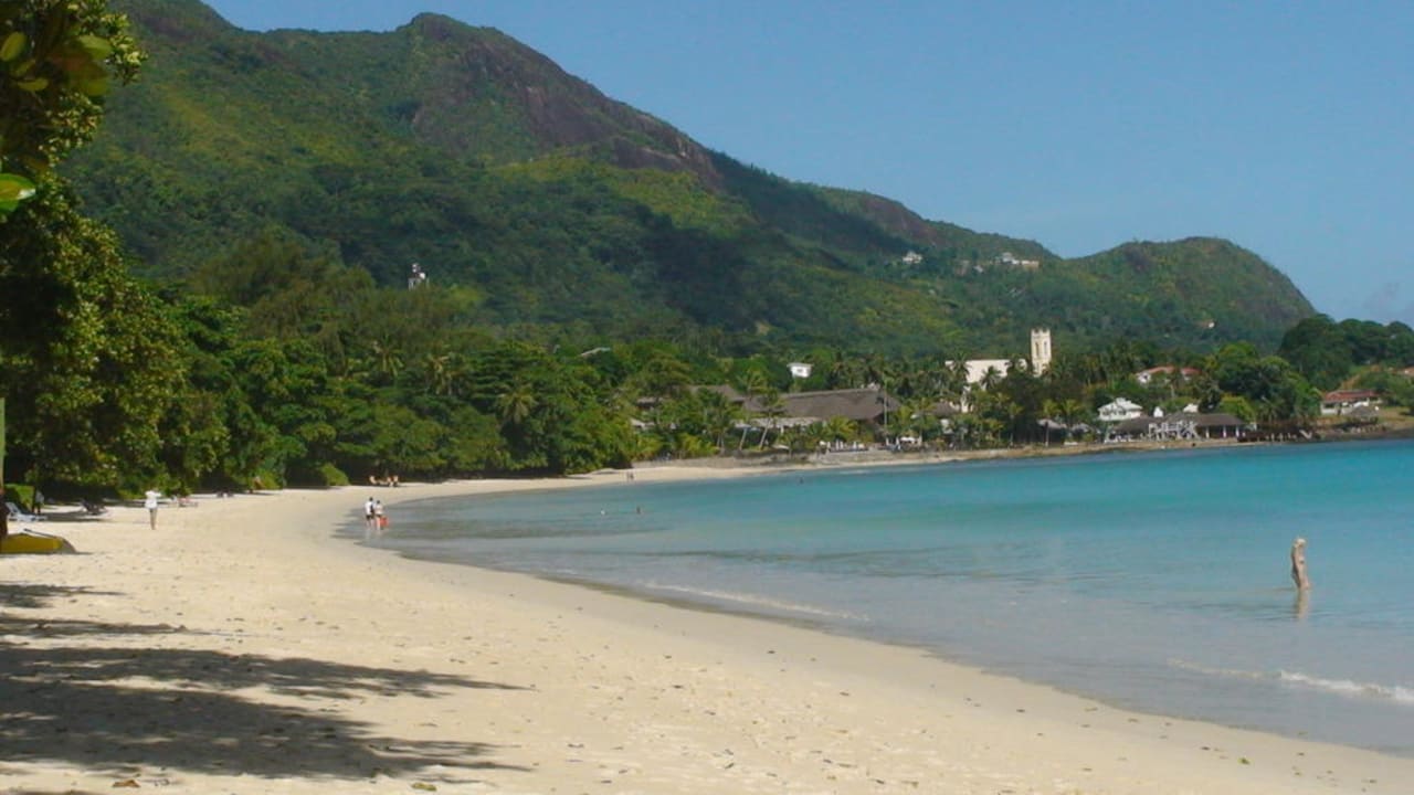 "Beau Vallon Strand mit Bl..." Hotel Augerine (Beau Vallon ...