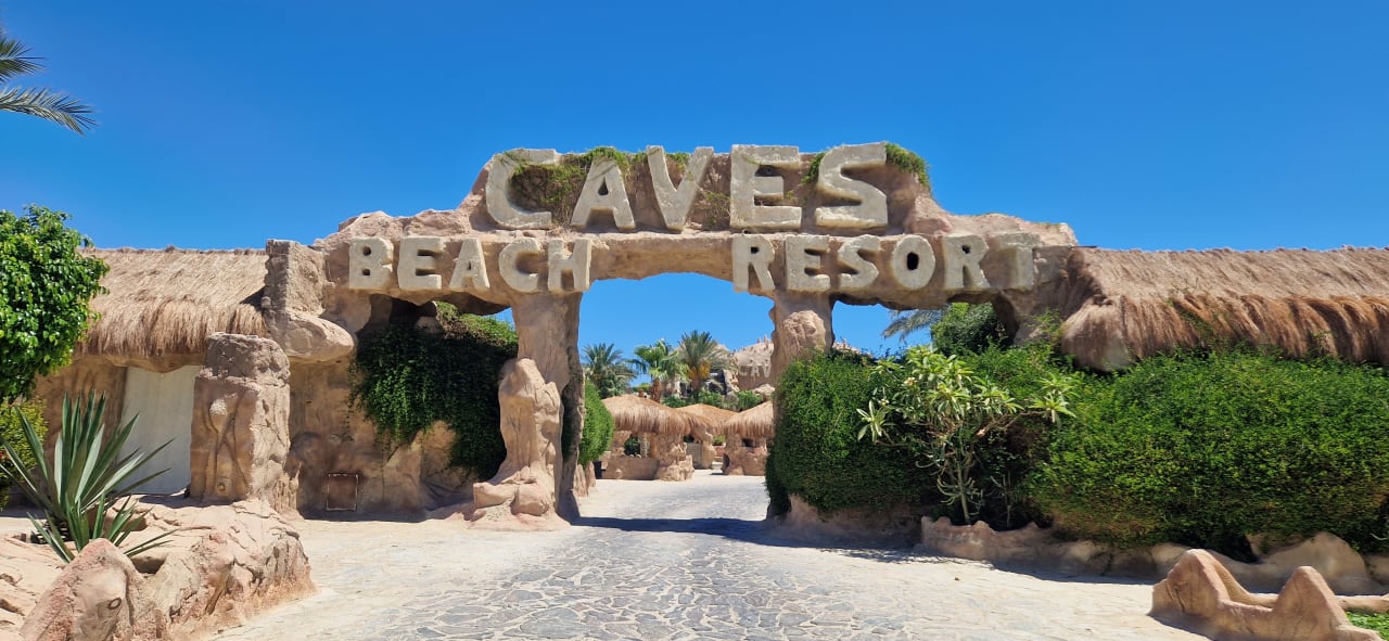 "Ausblick" Hotel Caves Beach Resort (Adults Only) (Hurghada ...