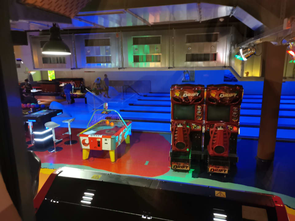 "Arcade und Bowling " Hasseröder Ferienpark (Wernigerode ...