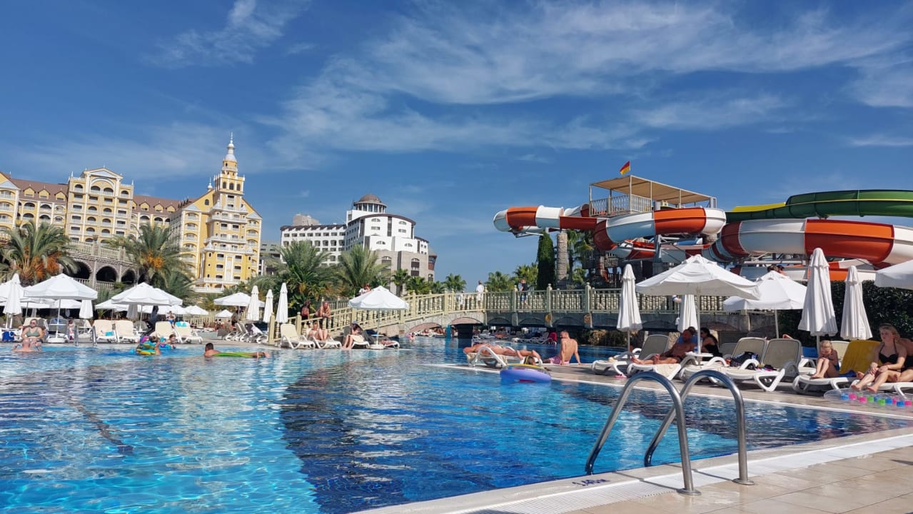 "Hoteleigener Steg mit Lie..." Royal Holiday Palace (Lara ...