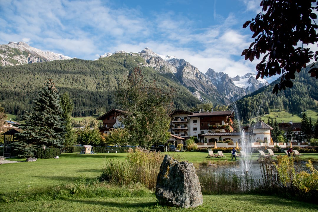 "Tolles Hotel mit Blick au..." Hotel Forsters Naturresort (Neustift im ...