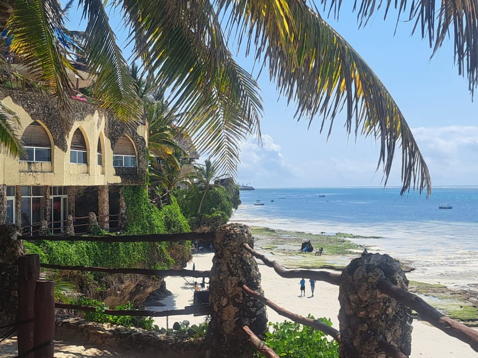 "Außenansicht" Bahari Beach Hotel (Mombasa) • HolidayCheck (Provinz ...
