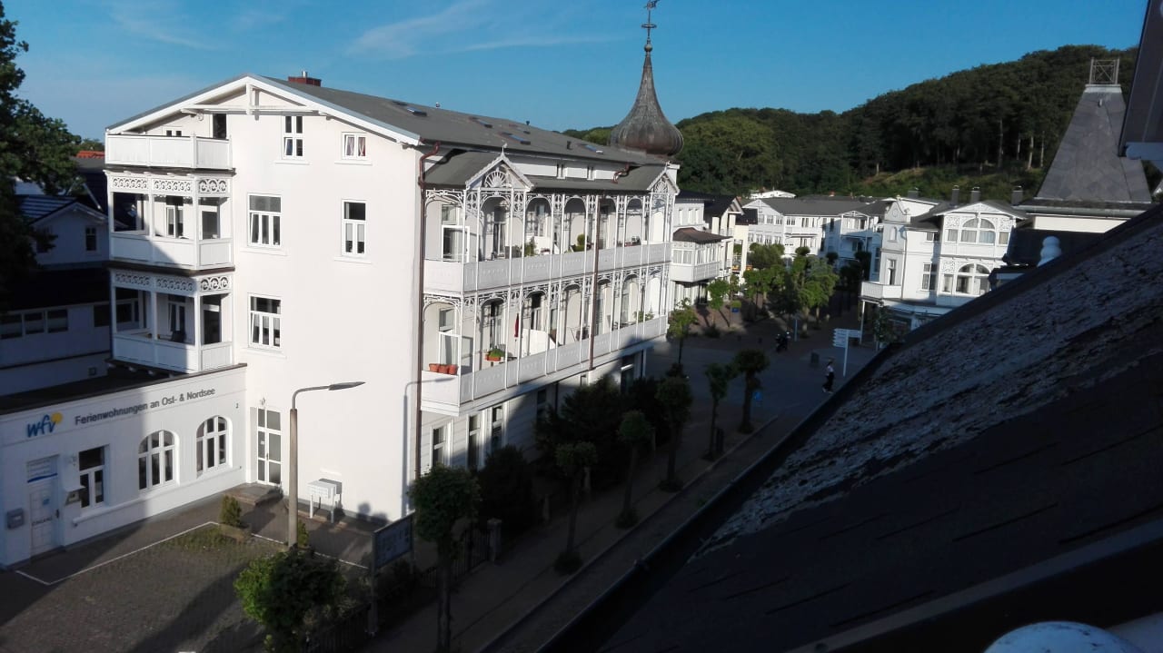 "Balkonausblick nach recht..." Rujana Ferienwohnungen - Villa Laetitia ...