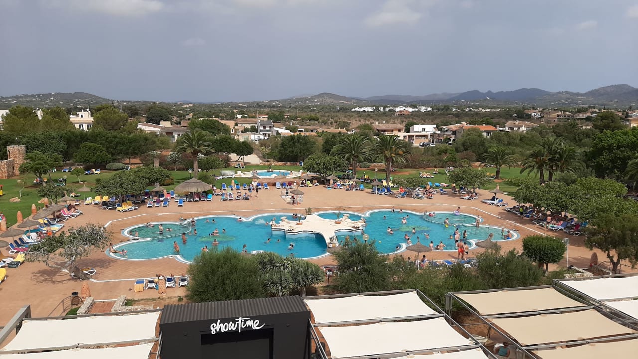 "Blick vom Balkon" Hotel Mariant Park (S'Illot / L'Illot ...