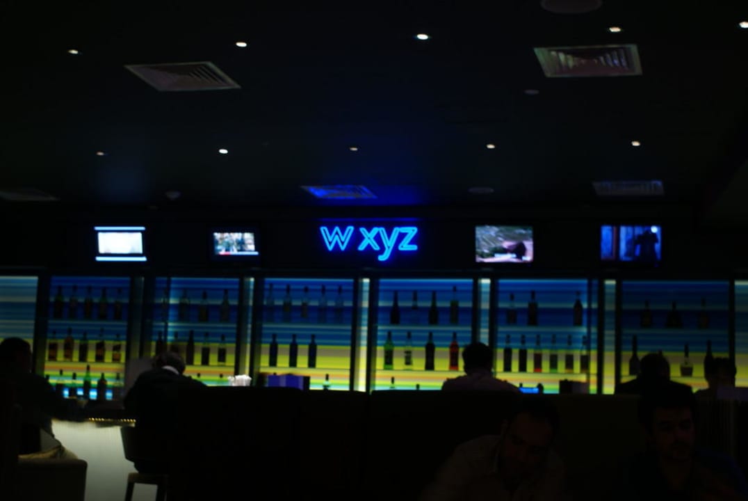 "Wxyz Hotelbar" Hotel Aloft Abu Dhabi (Abu Dhabi) • HolidayCheck (Abu ...