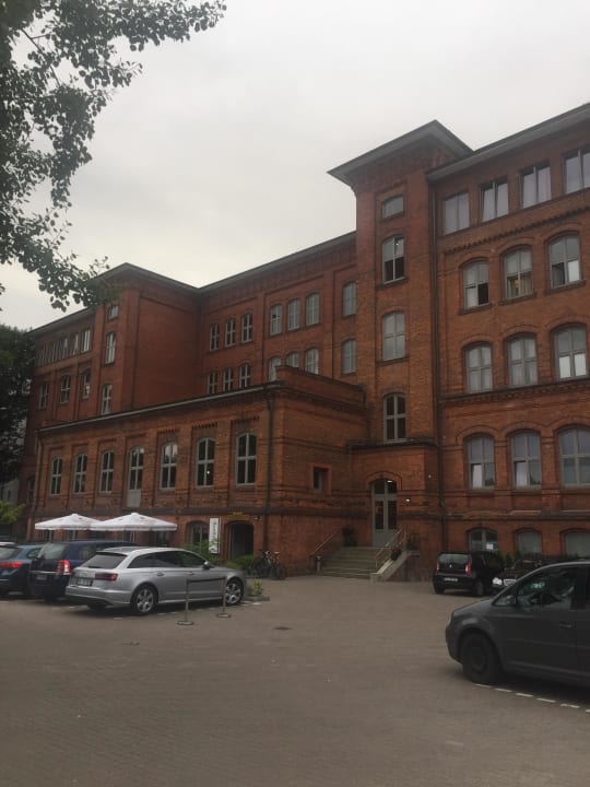"Außenansicht" Hotel Volksschule (Hamburg) • HolidayCheck (Hamburg ...