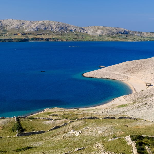 10 beliebte Urlaubsorte für Familien auf der Insel Pag