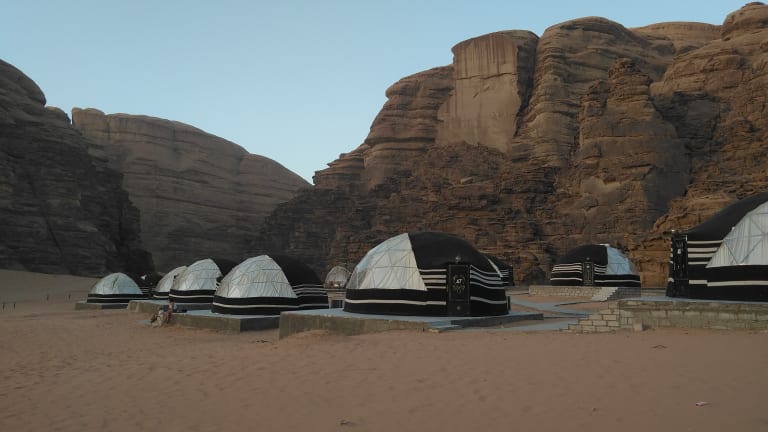 Aladdin Camp (Wadi Rum): Alle Infos zum Hotel