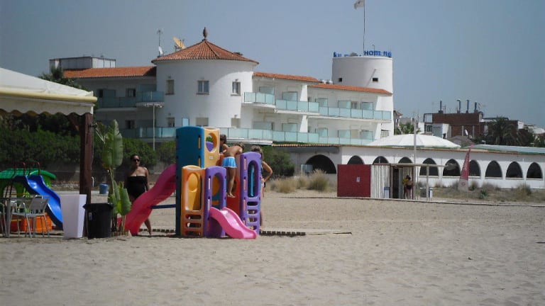 Hotel Playafels (Castelldefels): Alle Infos zum Hotel