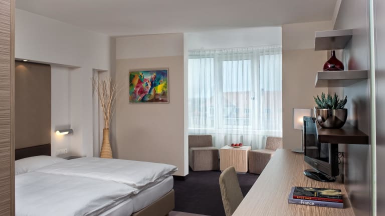 Estrel Hotel Berlin (Berlin-Neukölln) • HolidayCheck (Berlin | Deutschland)