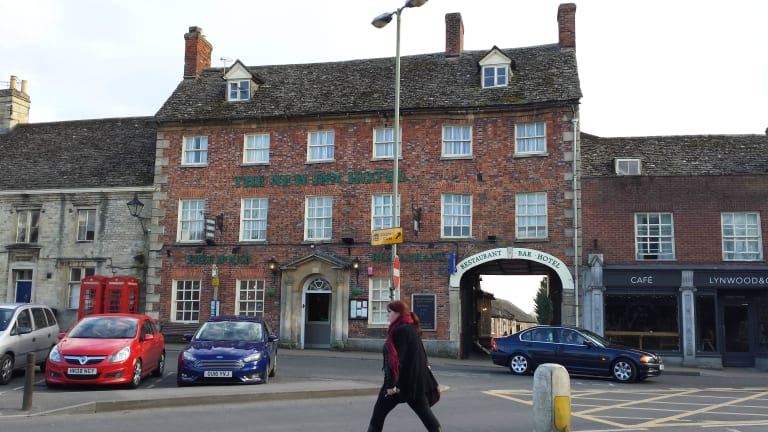 Hotel New Inn (Lechlade-on-Thames): Alle Infos zum Hotel