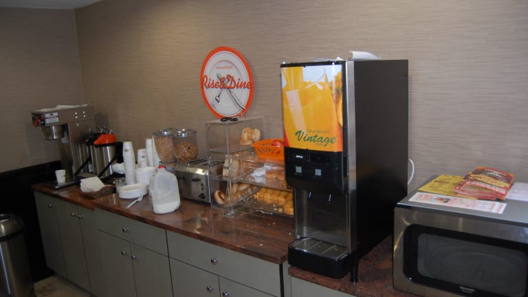 Quality Inn JFK Airport Rockaway Blvd (New York - Queens): Alle Infos ...