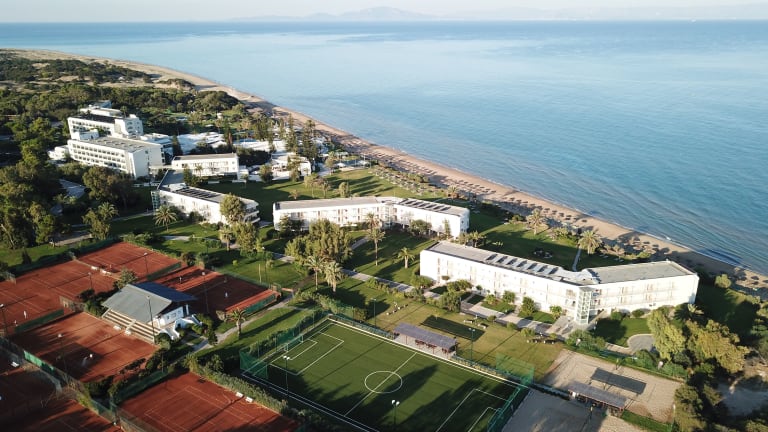 ROBINSON KYLLINI BEACH (Loutra Killinis) • HolidayCheck (Peloponnes ...