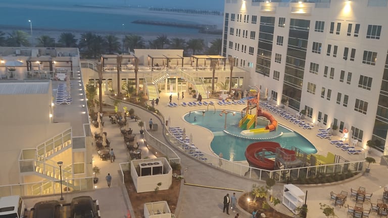 Radisson Resort Ras Al Khaimah Marjan Island (Ras al-Khaimah ...