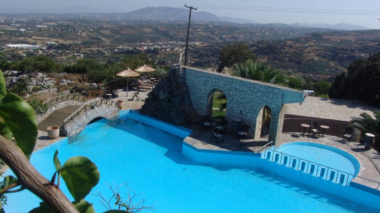 Arolithos Traditional Cretan Village Hotel (Arolithos): Alle Infos zum ...
