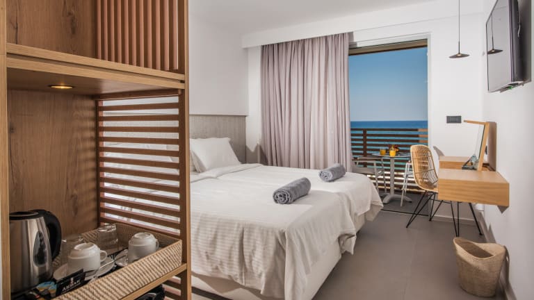 Enorme Ammos Beach Resort (Malia) • HolidayCheck (Kreta | Griechenland)