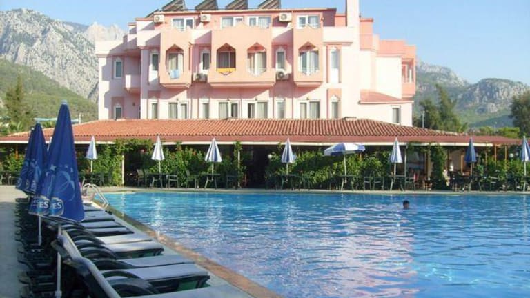 Alexius Beach Hotel (Beldibi) • HolidayCheck