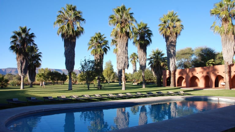 Mount Etjo Safari Lodge (Kalkfeld) • HolidayCheck (Otjozondjupa | Namibia)