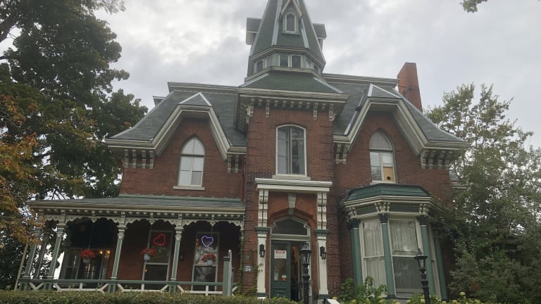 Hotel Hochelaga Inn (Kingston) • HolidayCheck (Ontario | Kanada)