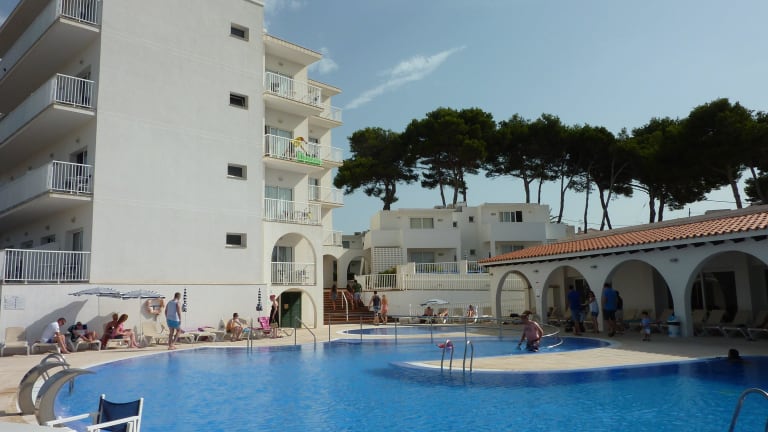 Hotel Playa Azul (Menorca) • HolidayCheck