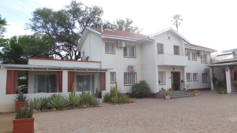 Omaruru Guesthouse (Omaruru) • HolidayCheck (Erongo | Namibia)